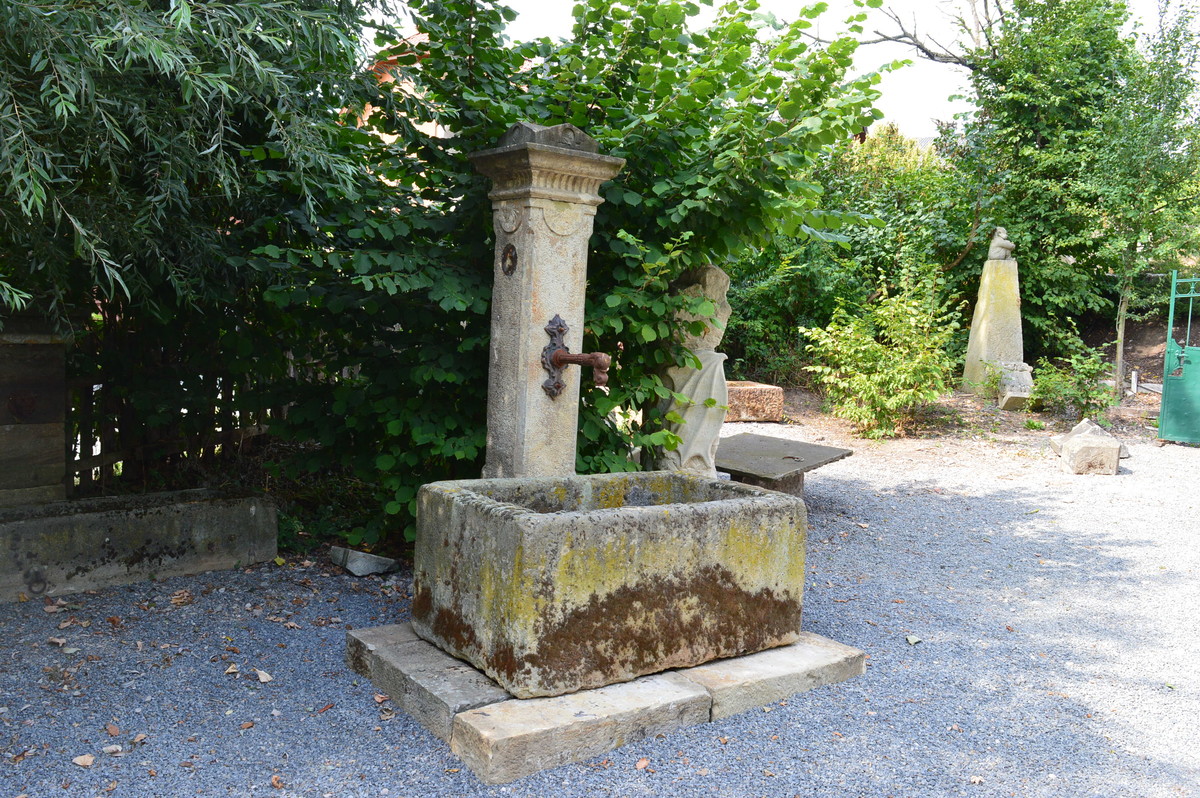 Brunnen